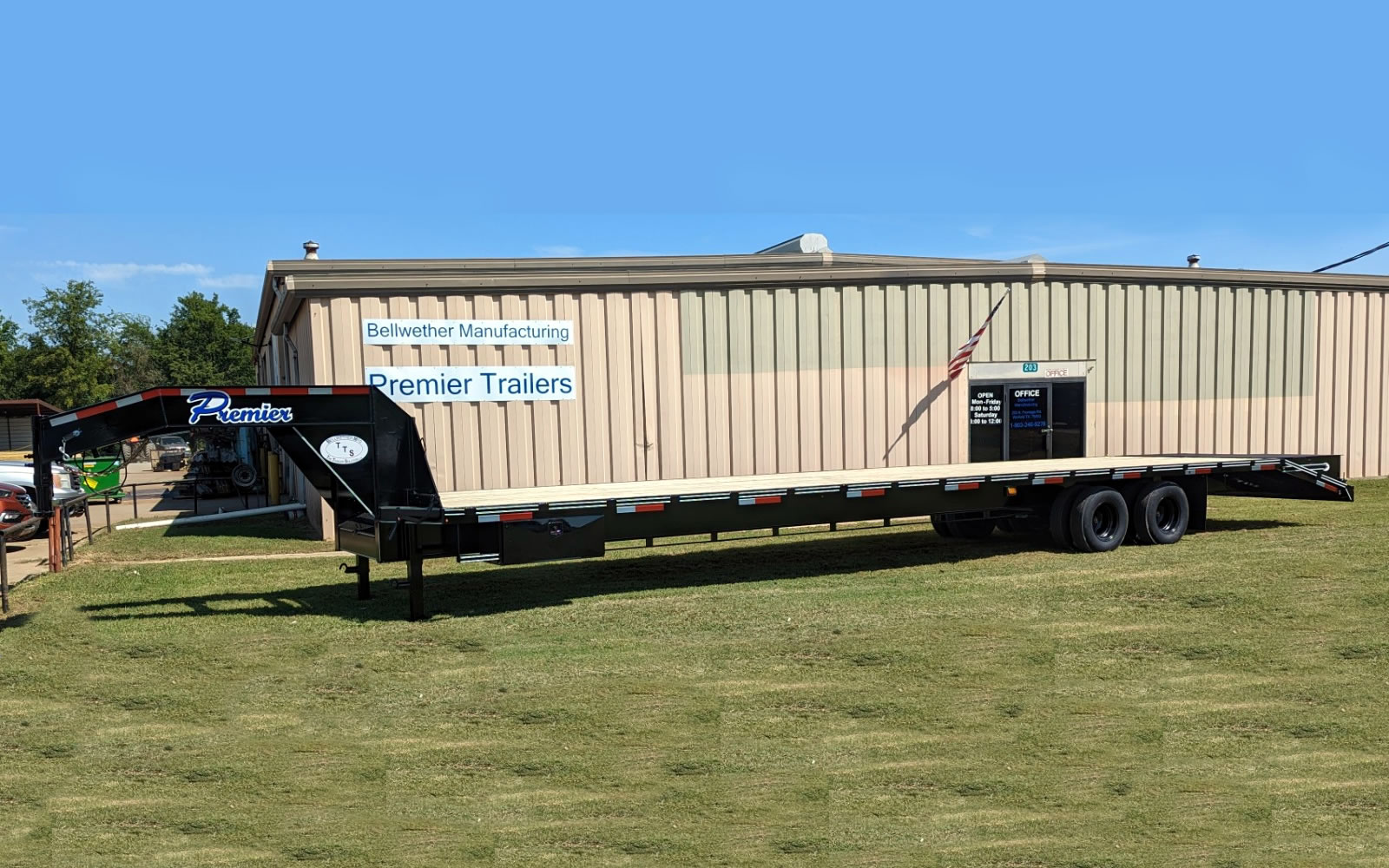 Custom Utility Trailers | Equipment Trailers by Bellwether Manufacturing